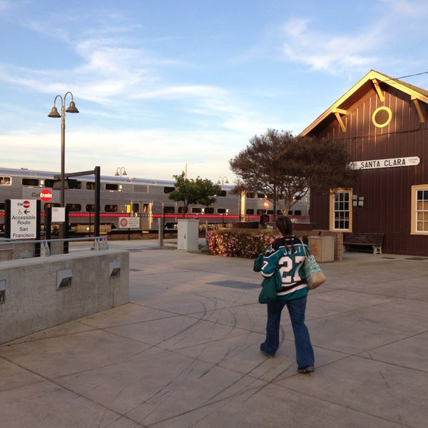 Santa Clara Caltrain Station - 30 tips from 3946 visitors