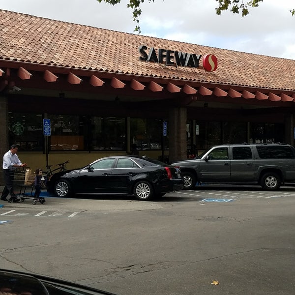 Safeway - Grocery Store in Downtown San Leandro