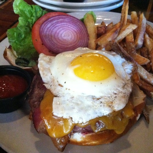 Kuma's Corner - Burger Joint in Northwest Side