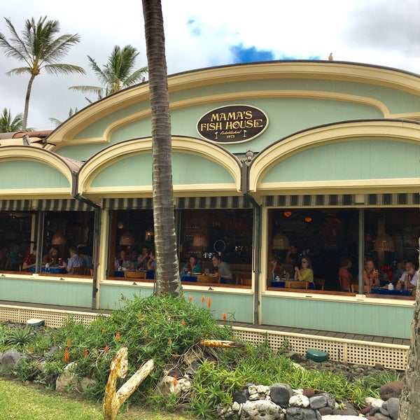 Mama Fish House Beach - paia