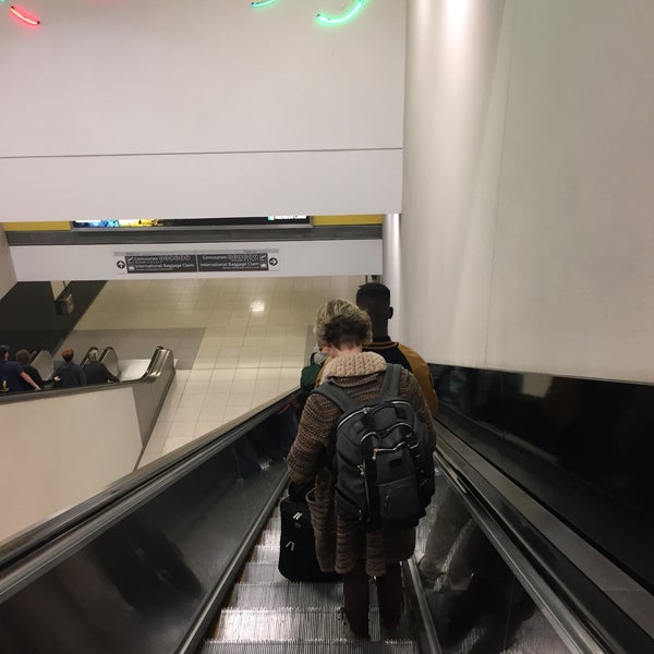 Delta Sky Priority Check-in - 3 tips from 963 visitors