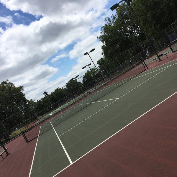 Hollywood District - Portland, OR