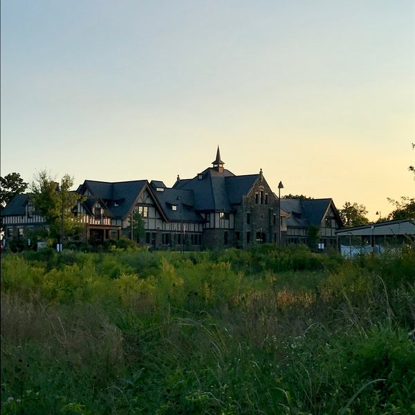 Duke Farms: The Farm Barn - Farm