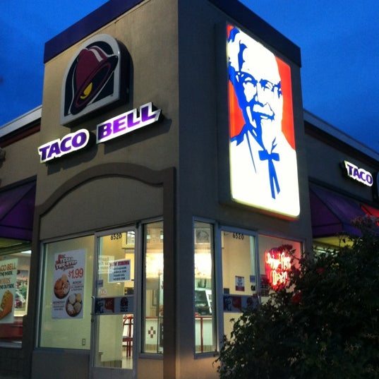 KFC / Taco Bell - Fast Food Restaurant in Dallas