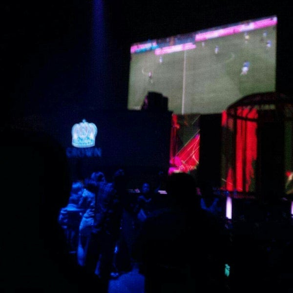 Crown diskotik - Jakarta Barat, Jakarta