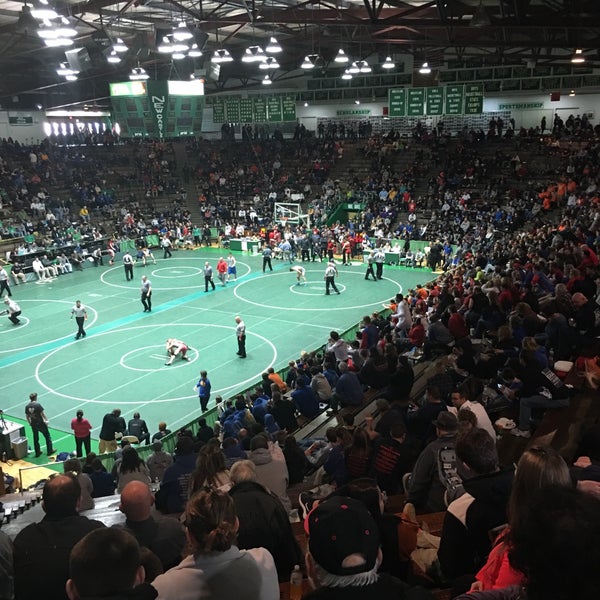 New Castle High School Fieldhouse - 2 tips from 225 visitors