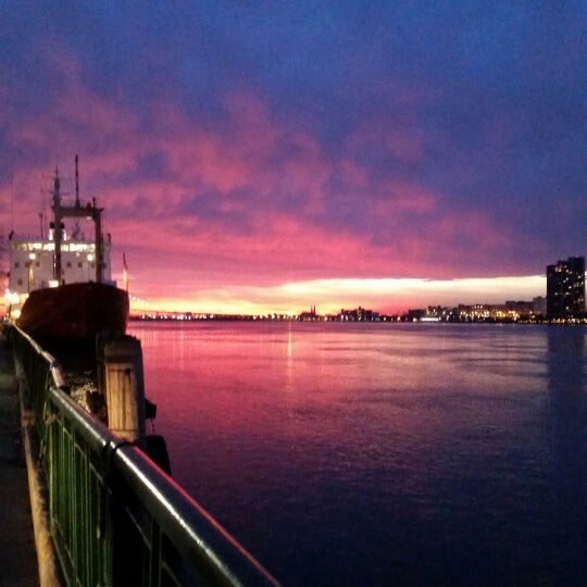 Windsor Riverside - University - Riverside drive West