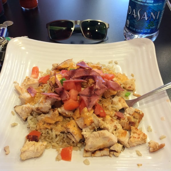 Muscle Maker Grill - American Restaurant