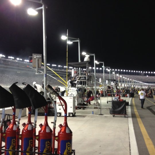 Las Vegas Motor Speedway Pits - 1 tip