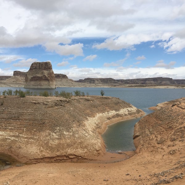 Lone Rock Beach - Kanab, UT
