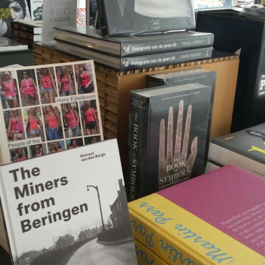 BABOOKA bookstore - Gangetje 5