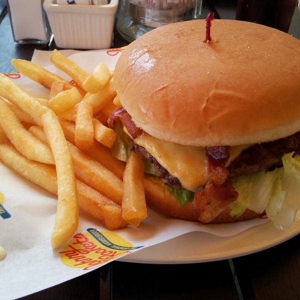 Johnny Rockets - 24 tips from 1432 visitors