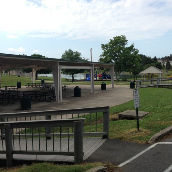 Pineville Lake Park - 6 tips from 150 visitors