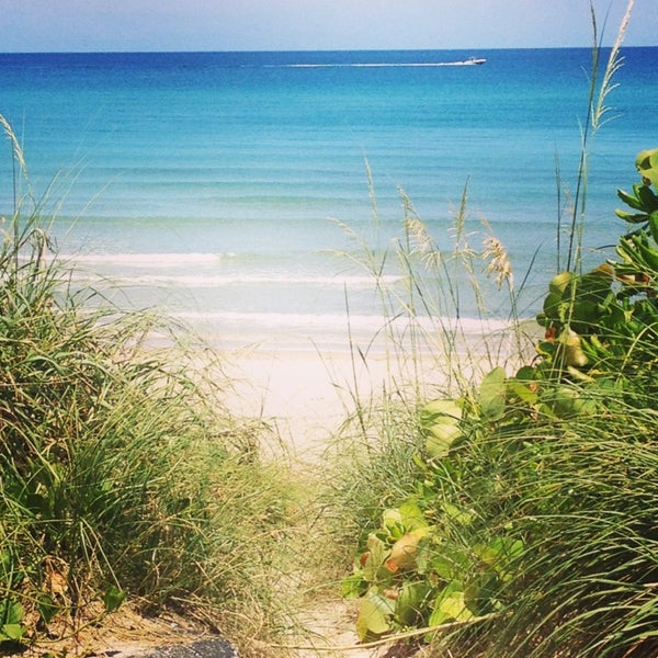 Gulfstream Park - Beach