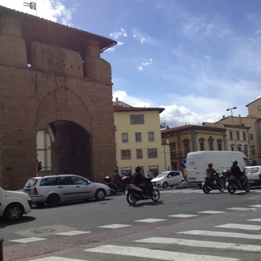 Piazzale di Porta Al Prato - Plaza in Firenze