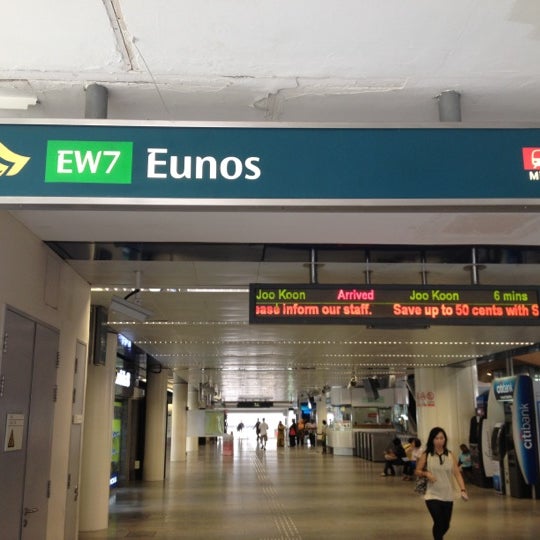 Eunos MRT Station (EW7) - Train Station in Central Region