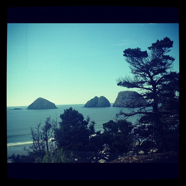 Three Arch Rocks - Scenic Lookout
