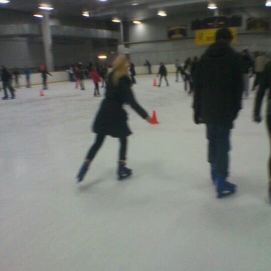 Palisades Center Ice Rink - Skating Rink in West Nyack