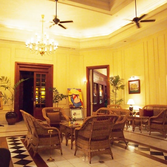 The Strand - 92 Strand Road