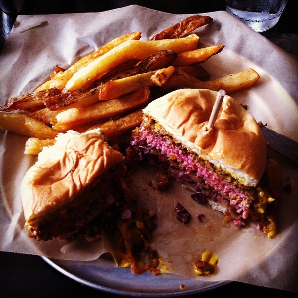 Chuck's - Burger Joint in Raleigh