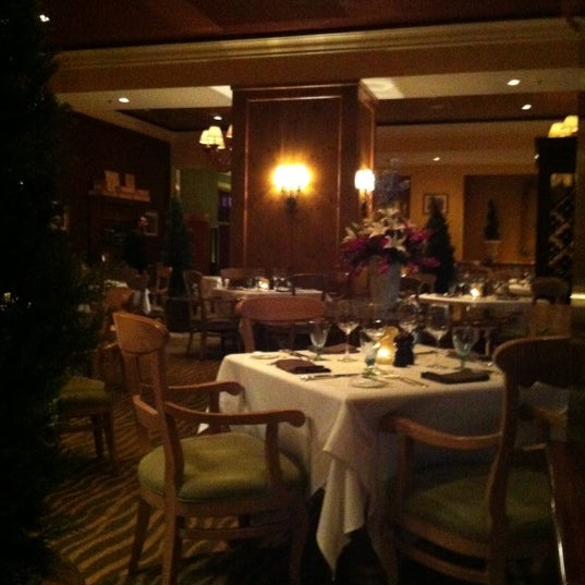 The Vineyard Grill (Now Closed) - New American Restaurant in Orlando