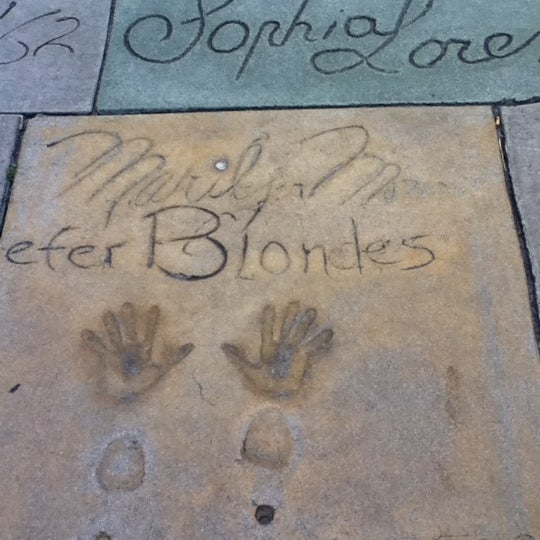 Hollywood Famous Hand Prints 5 Visitors hollywood-famous-hand-prints-5-visitors