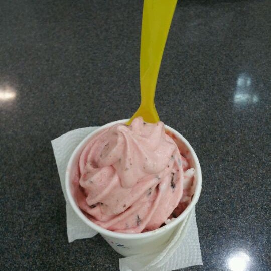 Helados Bon / Yogen Früz - Ice Cream Shop in Santo Domingo