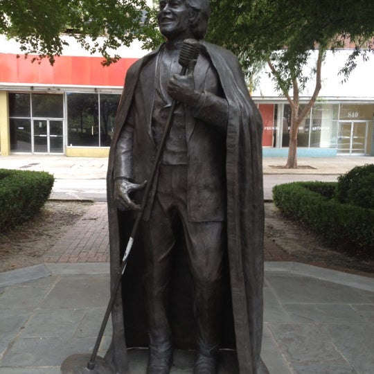 James Brown Statue and Plaza - History Museum in Augusta