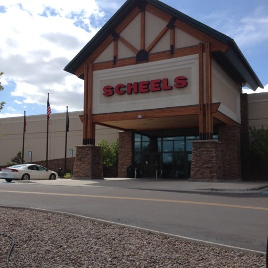 Scheels - Sporting Goods Shop in Great Falls