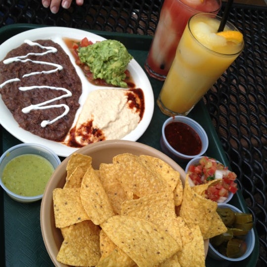 Aqui Cal-Mex - Mexican Restaurant