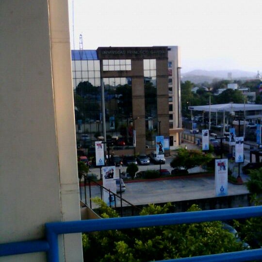 Universidad Francisco Gavidia - University