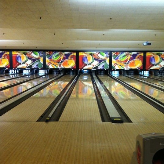 Jersey Lanes - 30 N Park Ave