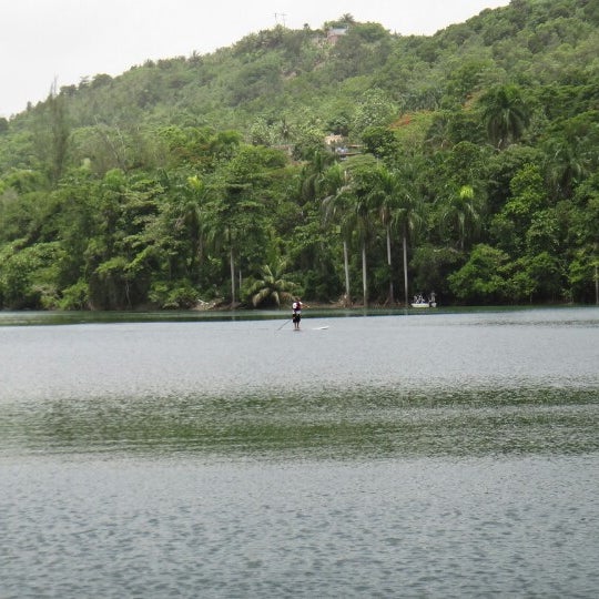 Lago Guajataca - Lake in Quebradillas