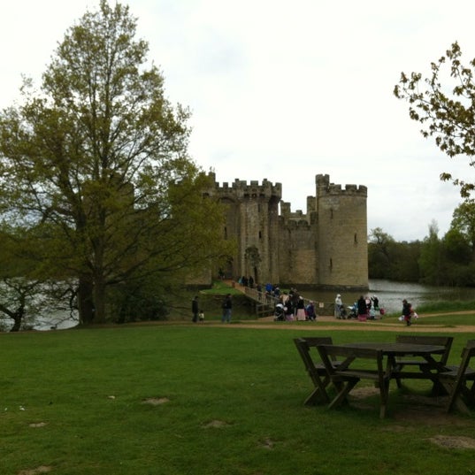 Bodiam Castle - Robertsbridge, East Sussex