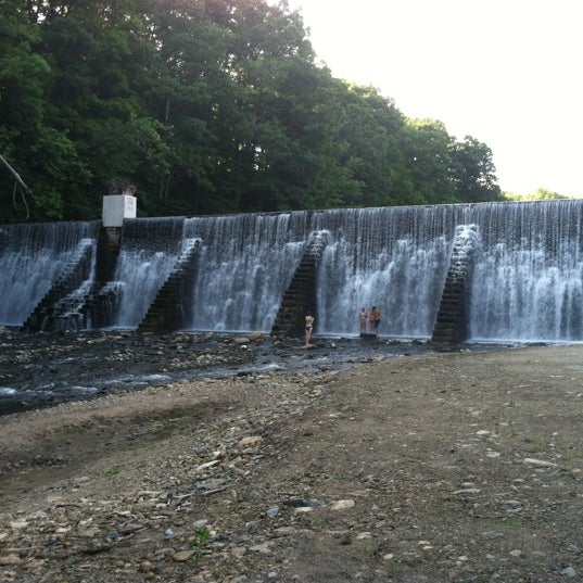 Lake Solitude / High Bridge Falls - Lake in High Bridge
