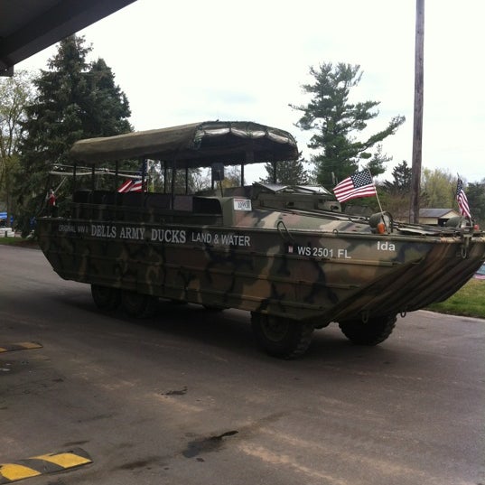 Dells Army Ducks - Boat or Ferry in Wisconsin Dells