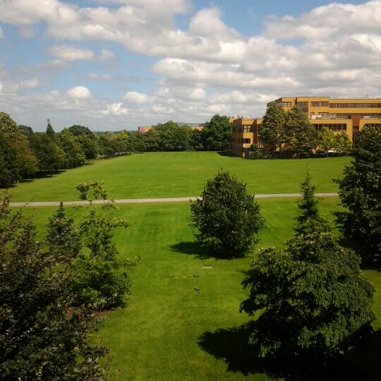 University of Surrey - 11 tips from 1301 visitors