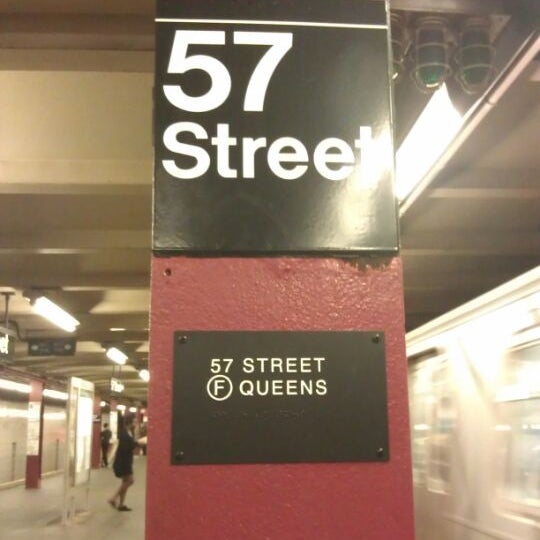 MTA Subway - 57th St (F) - Metro Station in New York