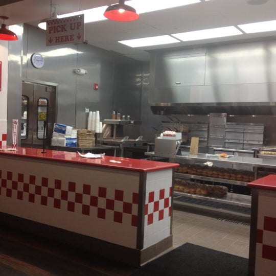 Five Guys - 815-1 Parkway