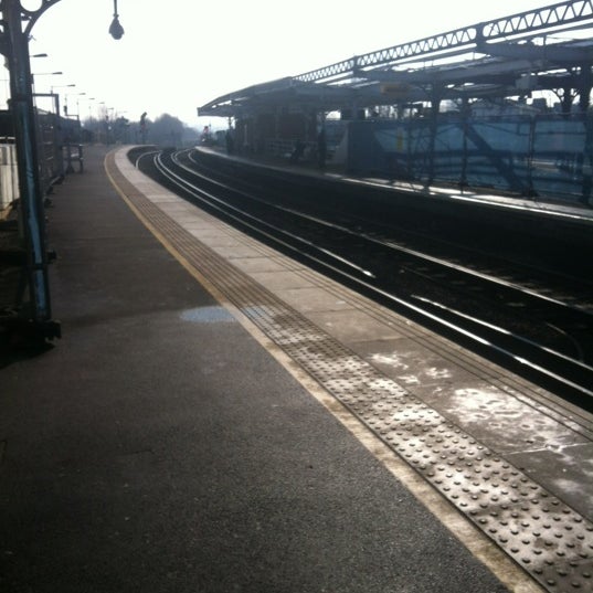 Selhurst Railway Station (SRS) - 3 tips from 1087 visitors