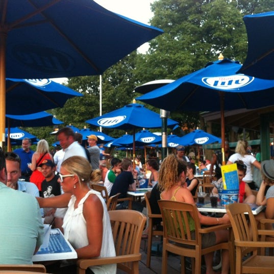 Lord Fletcher's Old Lake Lodge - Spring Park, MN