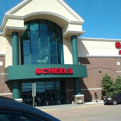 Scheels - 12 tips from 2217 visitors