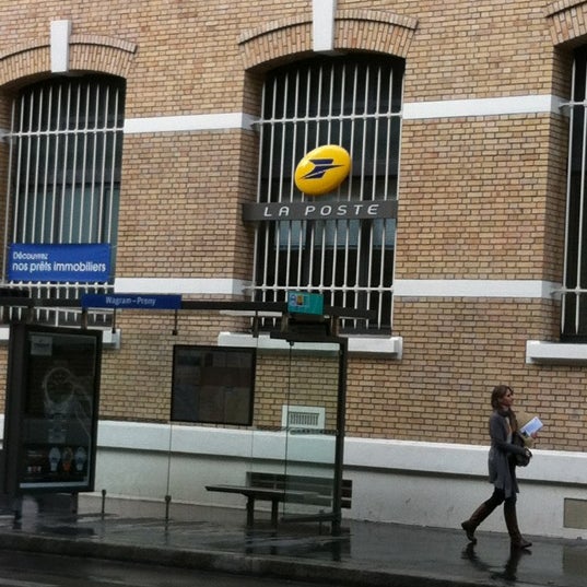 La Poste - Post Office in Paris