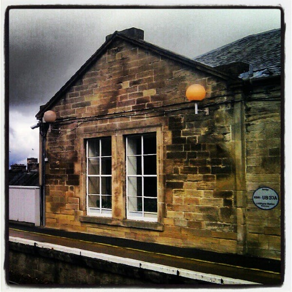 Linlithgow Railway Station (LIN) - Station Rd
