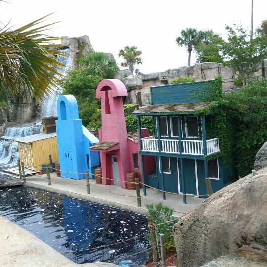 Lost Treasure Golf - Golf Course