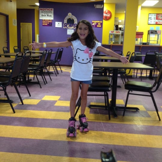 Roller Bomb - 12320 Lorenzo Ruiz Ave