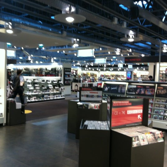 Fnac Chambourcy - Department Store