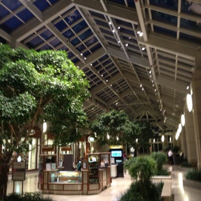 The Shops at Prudential Center - Prudential - St. Botolph - 83 tips