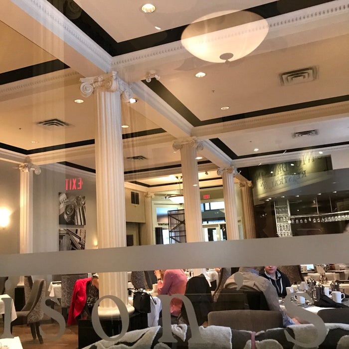 Madison' Grill reviews, photos - Downtown - Edmonton - GayCities Edmonton