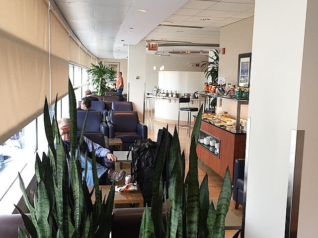 British Airways First Lounge - Chicago, IL - O Hare International (ORD ...